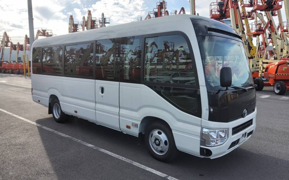 Toyota Coaster 29 seats 4.2L Diesel Manual Minibus y bus América Latina ...
