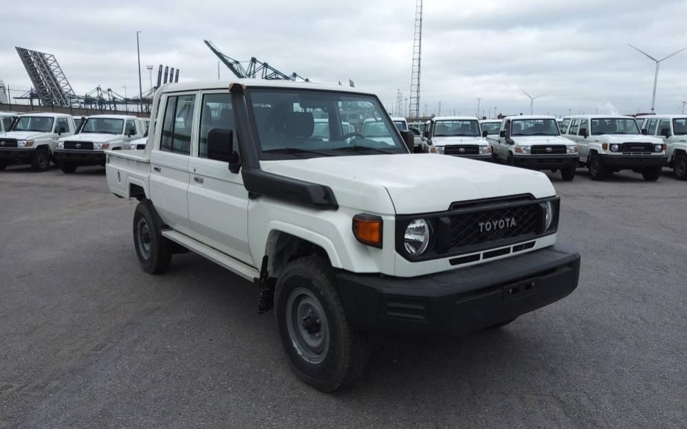 Toyota Land cruiser 79 hzj 79 double cabin 4.2L Diesel Manual Pick-up ...